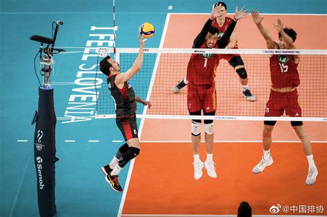 组图：男排世锦赛 中国0 3负加拿大 张景胤扣球 搜狐大视野 搜狐新闻