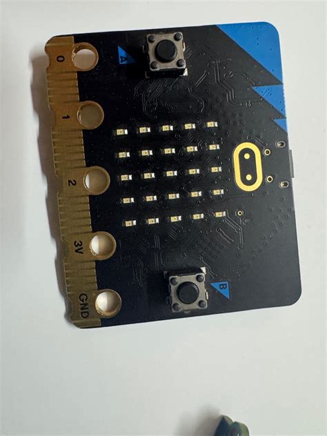 voice controlled neopixel lights with micro bit ai 4 steps