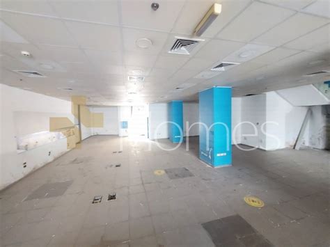 A Showroom In A Prime Location For Rent On Abdullah Ghosheh Street