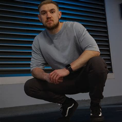 Chris Brooks · Artist Profile