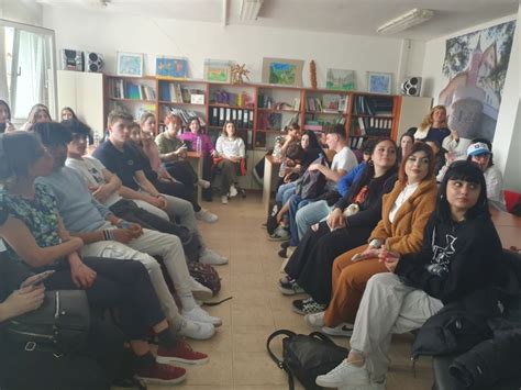 Ученици от няколко държави гостуваха на РИОСВ Враца и се запознаха с дейността на инспекцията