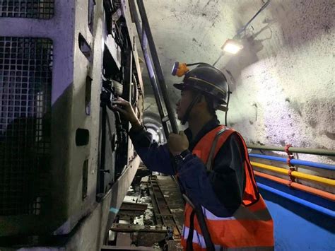 【枣矿青安岗】付村煤业青安岗组织“橙管行动”主题集中查岗 工作 生产 进行