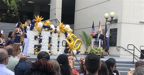 Fiu Celebrates 50 Years Of Classes Wlrn