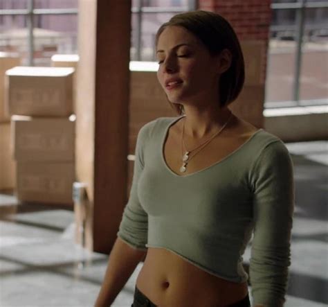 Willa Holland Femcelebs