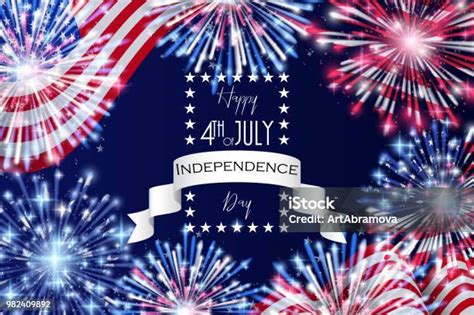 7 월 미국의 독립 기념일 축 하 국기와 빛나는 불꽃놀이 전단지 배너 템플릿 또는 초대 디자인의 제 4 4세기에 대한 스톡 벡터