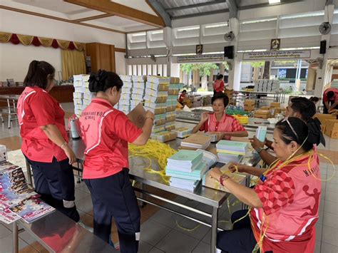 ภาพบรรยากาศเตรียมความพร้อม โรงเรียนมารดานฤมล Facebook