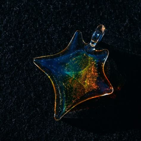 Украшения из стекла - Изделия из стекла ручной работы