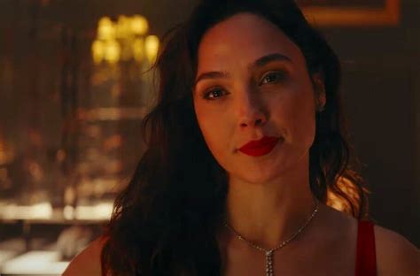 گل گدوت از در دست ساخت بودن فیلم Red Notice 2 اطمینان خاطر می‌دهد