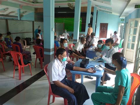 ရသေ့တောင်မြို့နယ်၌ တိုက်ပွဲရှောင်ကယ်ဆယ်ရေးစခန်းများမှ အသက်၄၅နှစ်အထက