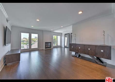 10417 Louisiana Ave Ph 1 Los Angeles Ca 90025 Redfin