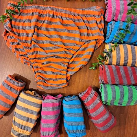 خرید و قیمت شورت نخی زنانهپک چهار عددی شورت زنانه،شورت دخترانه،شورت