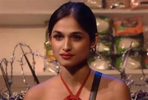 Bigg Boss 18 Vivian Dsena Karan Veer Mehra Rajat Dalal Eisha Singh