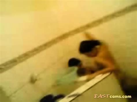 Indonesia Ngentot Di Kamar Mandi Sambil Direkam Teman