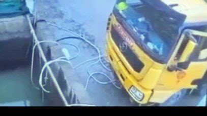 Oops I Forgot The Handbrake Watch The Funniest Craziest Craziest Scariest Most Amazing