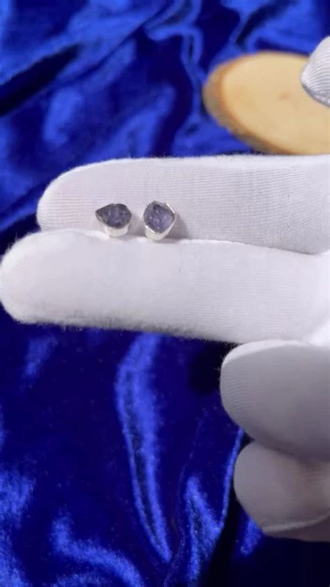 Atharv Jewels Women 925 Sterling Silver Ear Stud 8 Gram At ₹ 245pair