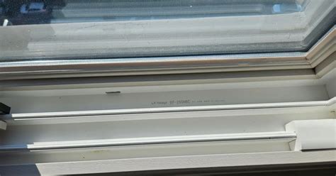 처음 업체를 고민할 때 상담을 친절하고 꼼꼼하게 해주셔서 좋았습니다 청소도 제시간에 시작해서 예상시간에 잘 마무리 되어서 만족스럽습니다 청소업체를 고민하는 분들께 적극