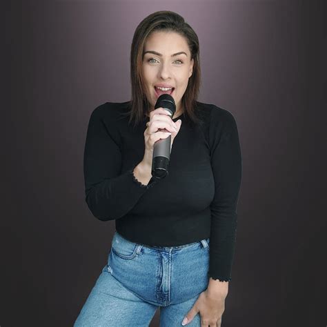 Leanne Jones Solo Singer Nuneaton