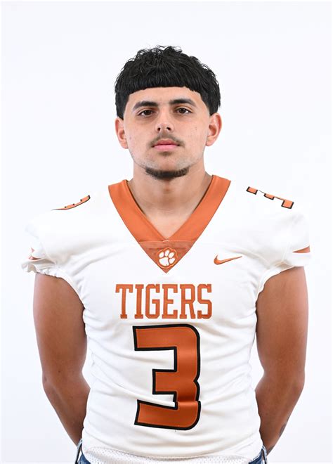 Emilio Valle Football