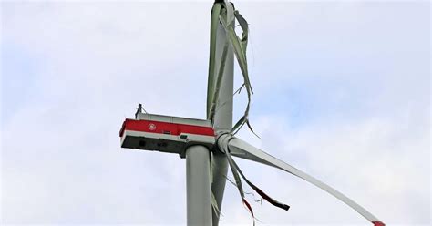 Wiek Van Windmolen Afgebroken Over De Grens Bij Enschede Binnenland