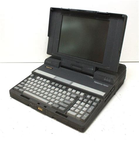 Vintage Toshiba T5200 Portable Computer System Pa8050u Runs Ebay Computer System Portable