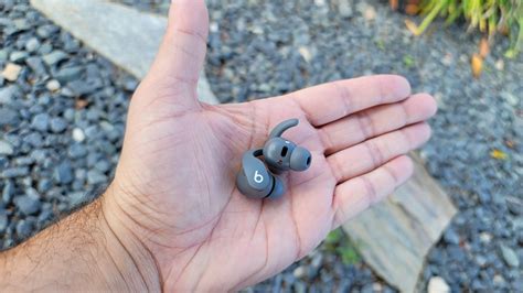 Beats Fit Pro Vs Beats Powerbeats Pro Which Beats Wireless Sports Earbuds Should You Buy
