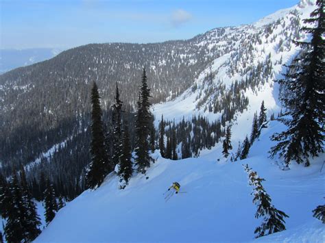Eagle Pass Heli Skiing Canada 1 Theluxuryvacationguide