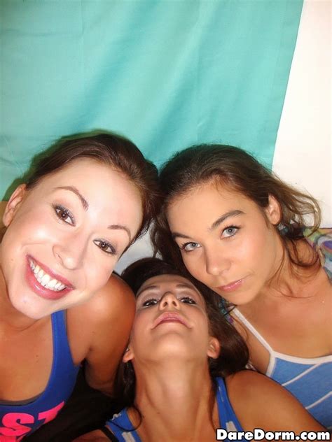 Teen College Students Fucking In Their Dorm Room Porn Pictures Xxx
