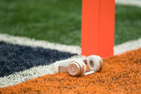 How To Connect Beats Wireless To A Phone Or Computer