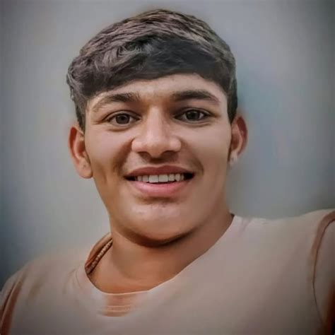 Aniket Nasit Aniket1411 • Threads Say More