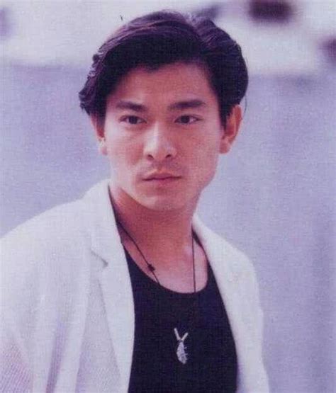 刘德华出道后所有发型盘点，你喜欢哪款？寸头