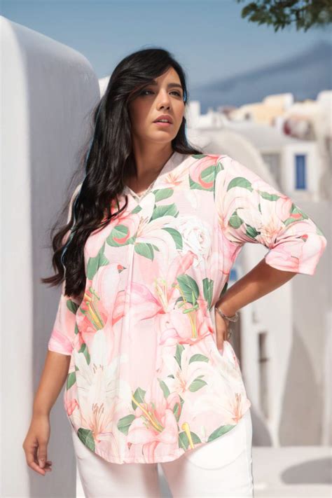 Plus Size Plus Size Light Pink Floral Centre Pleat Top Online In India