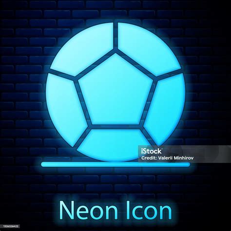 벽돌 벽 배경에 고립 된 빛나는 네온 축구 축구 공 아이콘 스포츠 장비 벡터 Championship에 대한 스톡 벡터 아트 및 기타 이미지 Championship 가죽