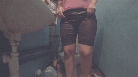 Quick Farting And Brownie Pushing Out Crazy Fetish Diva Clips4sale