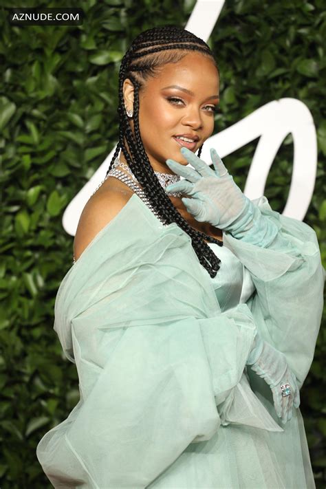 Rihanna Sexy On The Red Carpet Upon Arrival At The Fashion Awards 2019