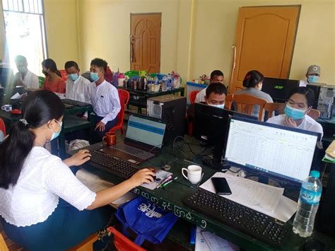 လေးမျက်နှာမြို့နယ်တွင် နိုင် ၄ မှတ်တမ်း ဖြည့်သွင်းနေမှုနှင့် အခြေခံ မဲဆန္ဒရှင်စာရင်း မှန်ကန