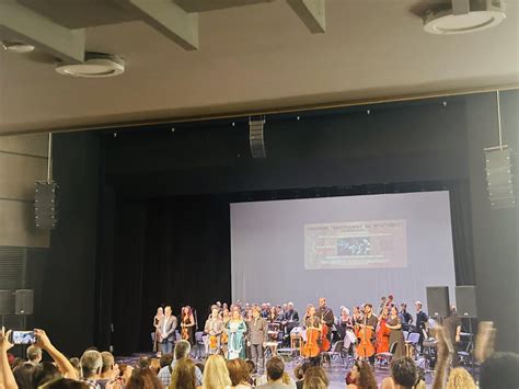 Грандиозен концерт пренесе Бургас в света на Властелинът на пръстените