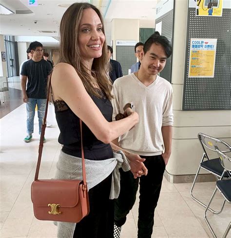 Lola Consuelos Maddox Jolie Pitt And More Celebrity Teenagers Head To