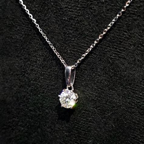 ปุอามี่จำหน่าย เพชร ทุกชนิด พร้อมใบรับรอง คัดสรรค์ทุกชนิด Ennxo