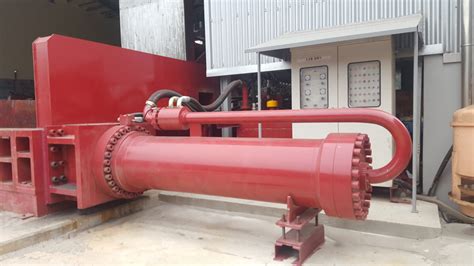 제품안내 대형고철압축기