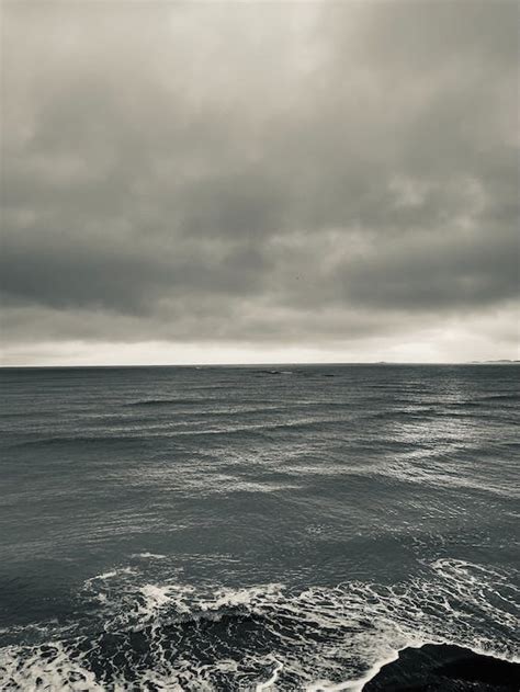 거인 아틀라스 고요한 구름 경치 그레이 기후 날씨 대기의 물 밀물과 썰물 바다 바다 거품 바다 경치 바다의 바람 부는 반사 번식하는 변덕스러운