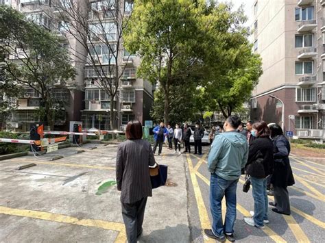 上海铁塔杆桩联动有效解决老旧小区新能源汽车停充难题 上海 C114通信网