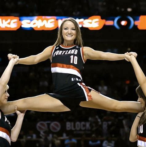 Nfl And College Cheerleaders Photos Flexible Portland Trailblazers Cheerleader