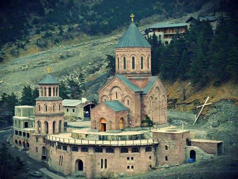 Dariali მთავარანგელოზთა სახელობის მამათა მონასტერი დარიალის ხეობა Visit Georgia