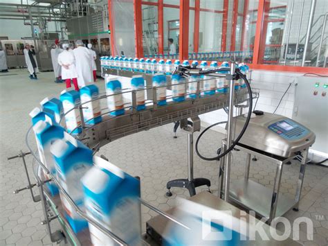 ШУТИС ийн багш профессорууд АПУ компанийн сүүний үйлдвэртэй танилцаж туршлага солилцлоо