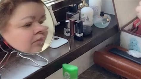 Почему на лбу у меня вмятина Смотреть онлайн в поиске Яндекса по Видео