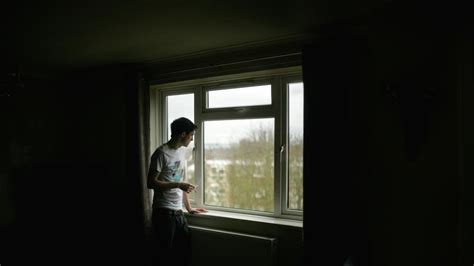 تحرش جنسي في الصغر وإباحية في الكبر مبتلى وابحث عن حل