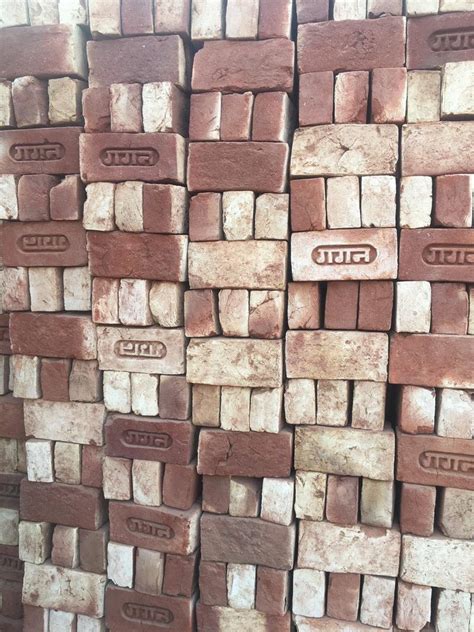 Doyam Bricks Second Class Bricks 9 In X 4 In X 3 In Packaging Type