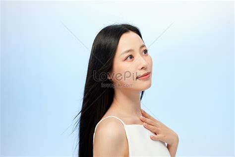 머리카락을 보여주는 상쾌한 아름다움 사진 무료 다운로드 Lovepik