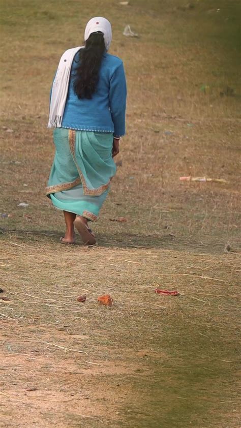 Very Beautiful Indian Desi Lady Open Pissing Thisvid Com