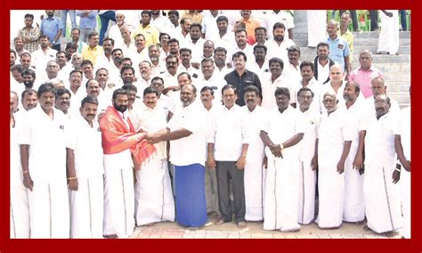 விவசாயிகள் பிரச்சினையில் தி மு க இரட்டை வேடம் போடுகிறது ஆர் பி உதயகுமார் பேட்டி Madurai News